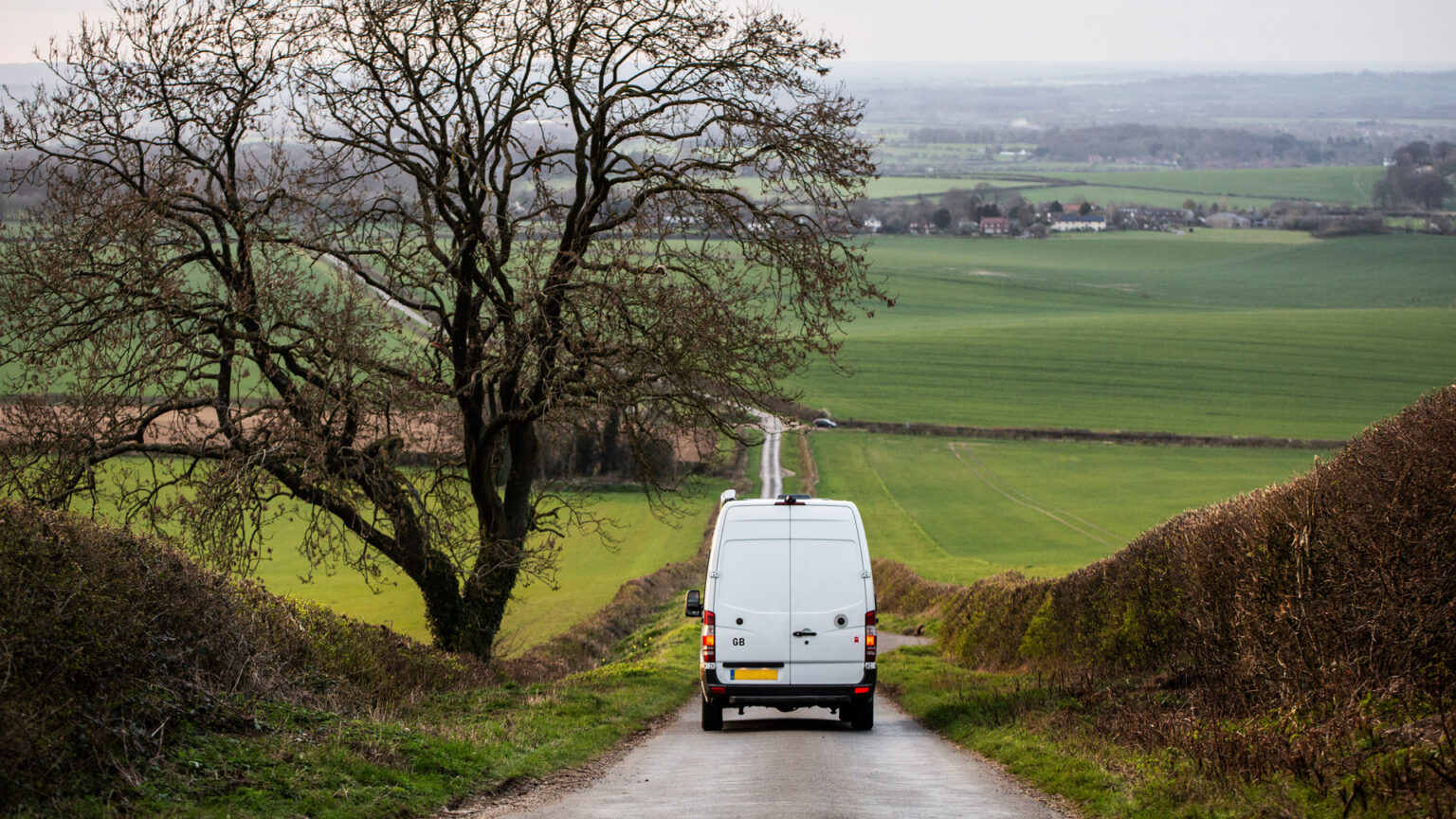 The Van Driver's Guide to CO2 and Mileage Tracking | Blog